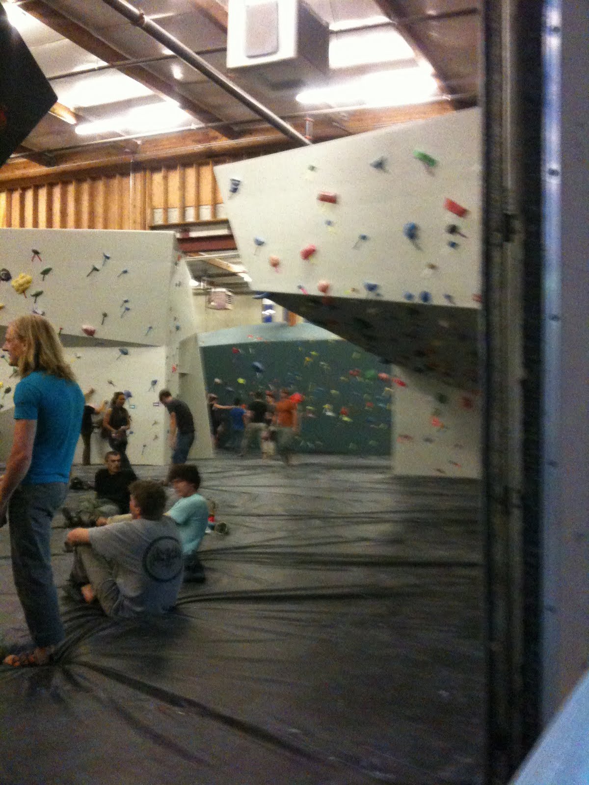 categorically modern: Seattle Bouldering Project