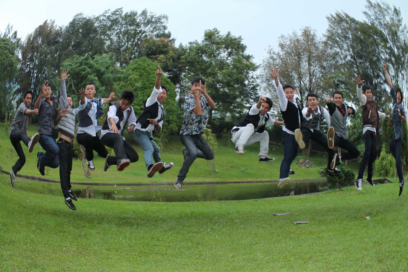 Cara Membuat Efek Fish Eye Dengan Photoshop - PhotoshopQU.com