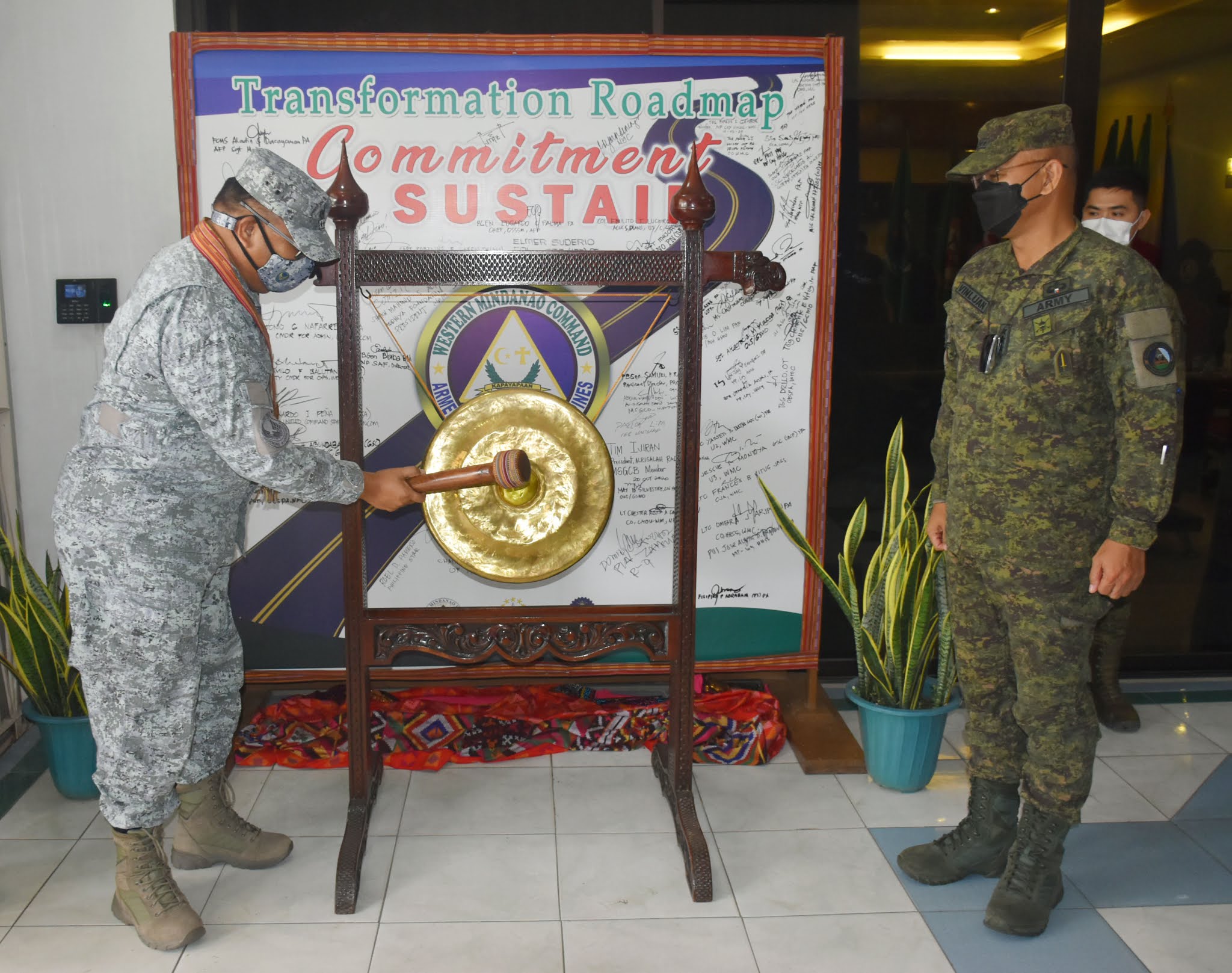 MINDANAO PAGADIAN FRONTLINE: WestMinCom honors two generals for their ...