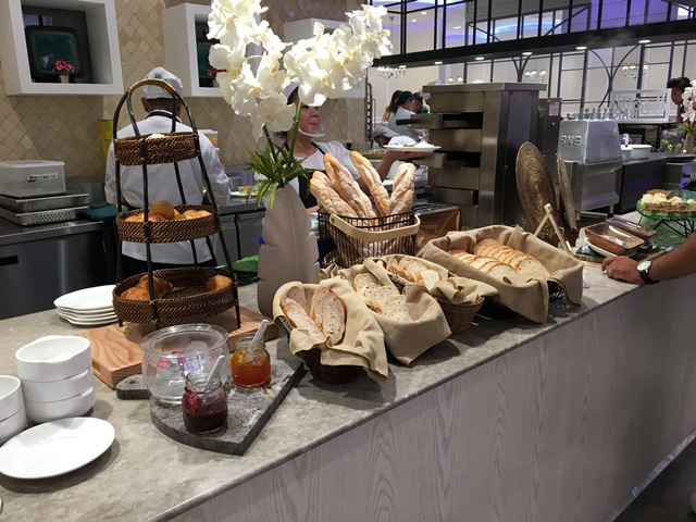 ERICJAZ FOODIES: NIU BY VIKINGS (PODIUM)