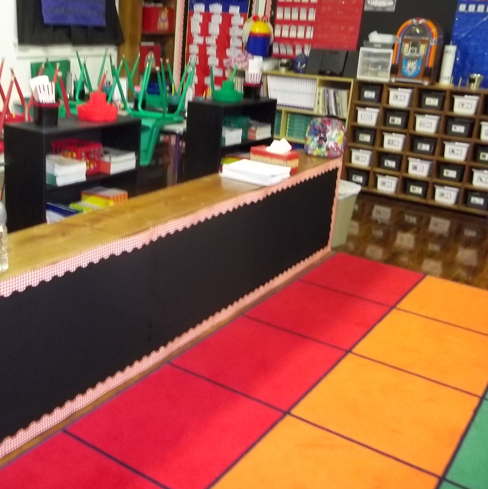 Mrs. Rhodes' Scholars: 50's Diner Classroom....Rockin' Out in 2nd Grade!