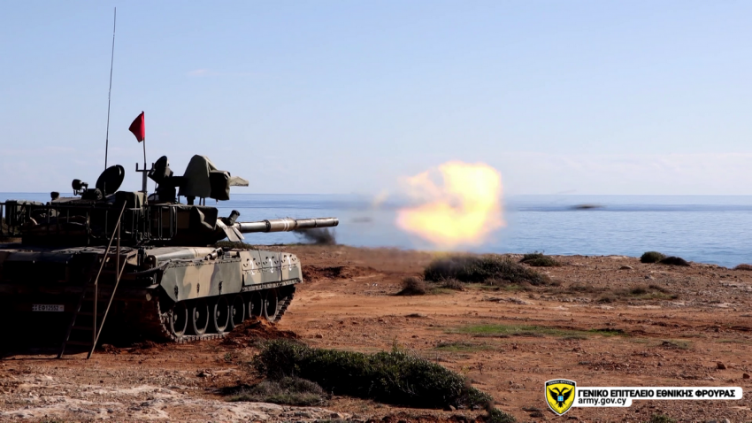 The Dead District: T-80U tankers of Cyprus NG training to defend shores