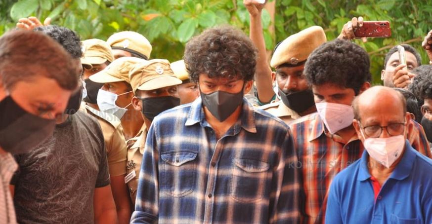 Vijay the only leading top star, Bharathiraja, Mano, Ameer and others ...