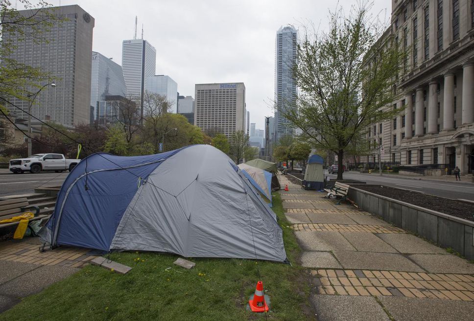 Toronto's News: Tents housing the homeless are popping up around Toronto