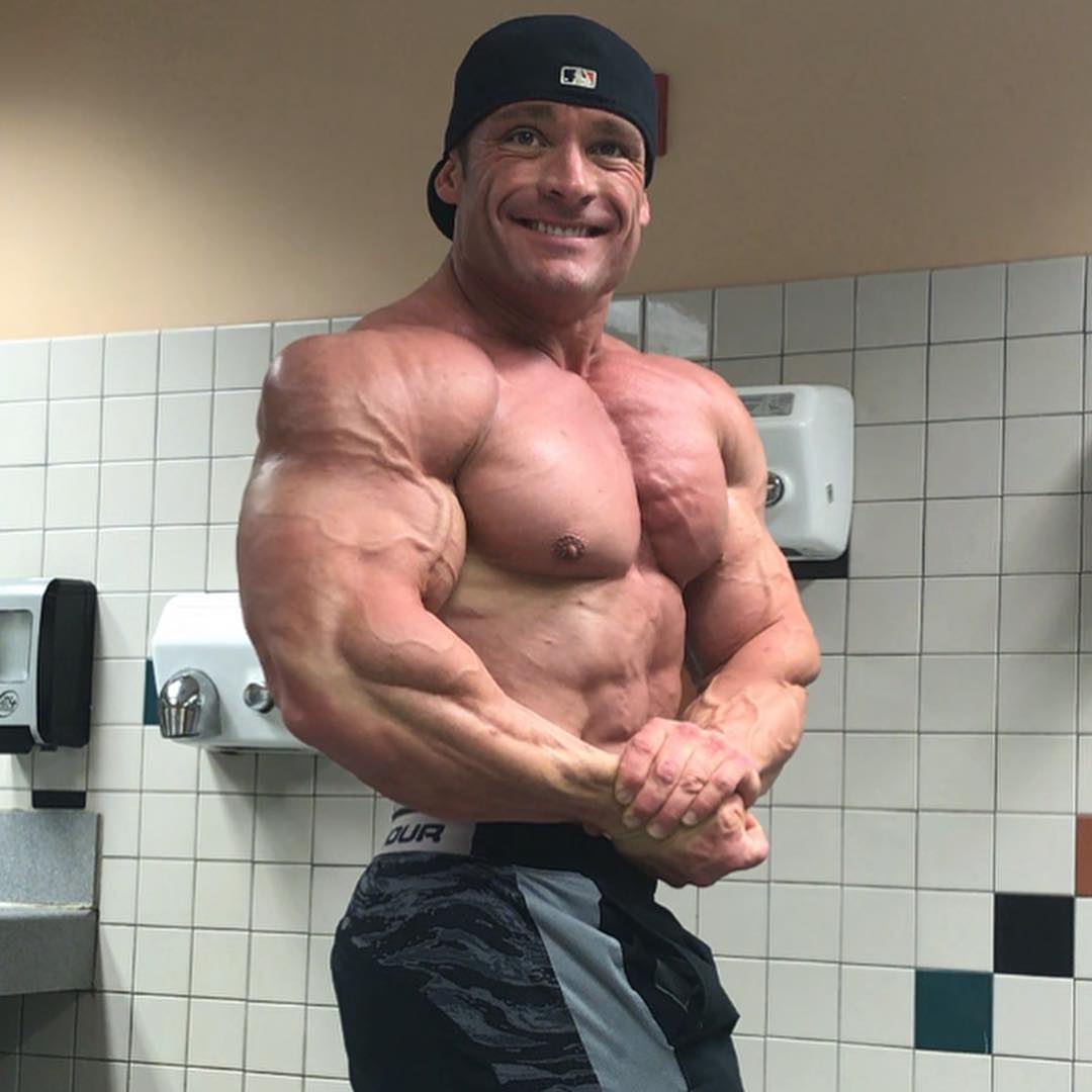 Hola Bodybuilders: IFBB PRO Matthew Schmidt