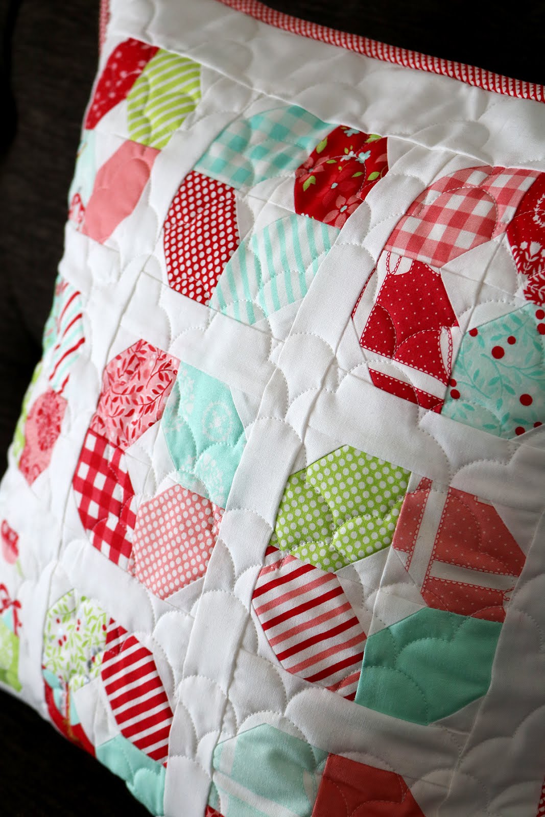 A Bright Corner: Charming Lucy Mini Quilt + Pillow