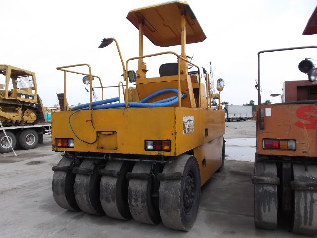 Pneumatic Tire Roller Sakai TS200 Tahun 2008 ~ Aneka Alat Berat
