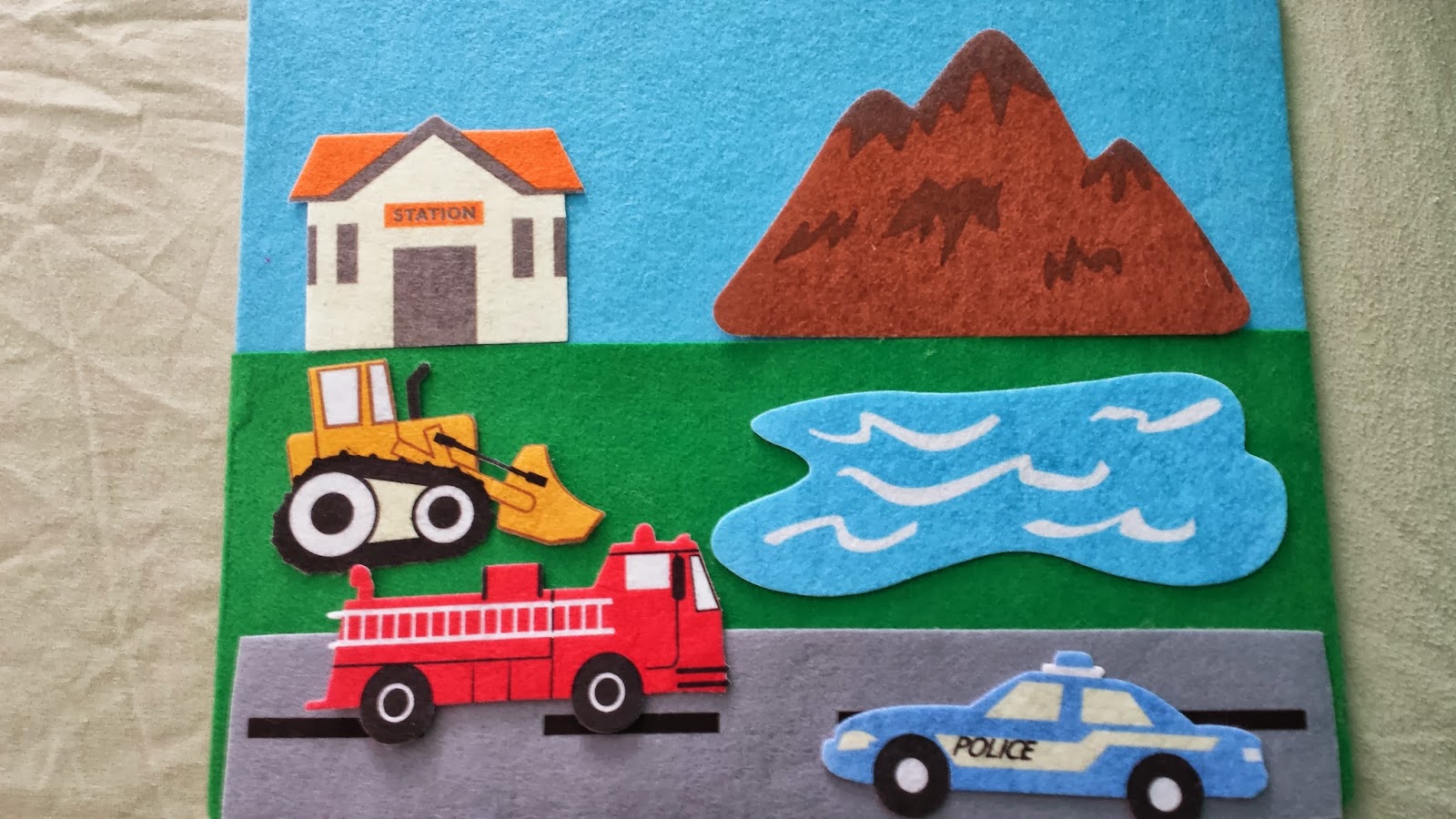 Munchkin and Bean: DIY Felt Board