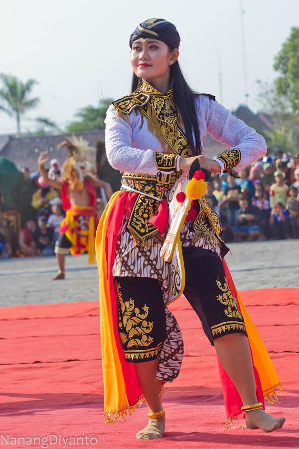 Tari Jathilan