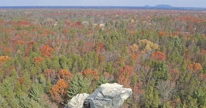 Day Hiking Trails: Trail goes to top of Wisconsin’s Lone Rock