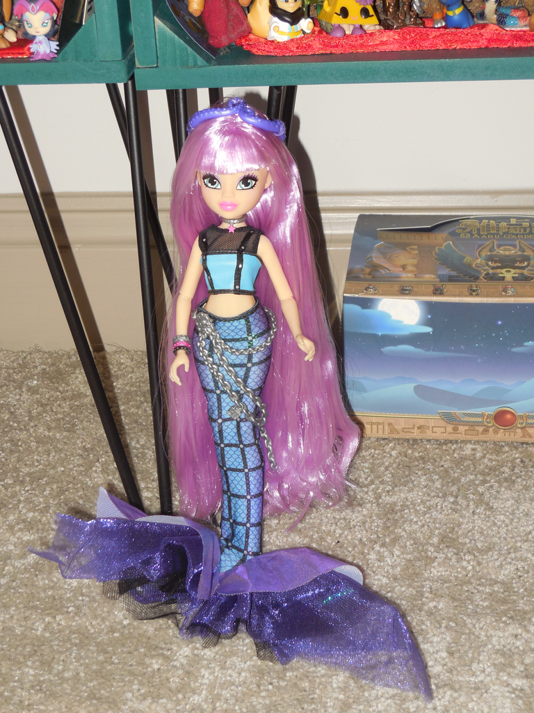 Veni Vidi Dolli: REVIEW: Mermaid High Mari