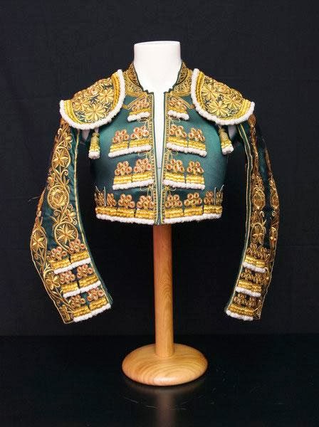 BARRERA DE SOL : El traje de luces