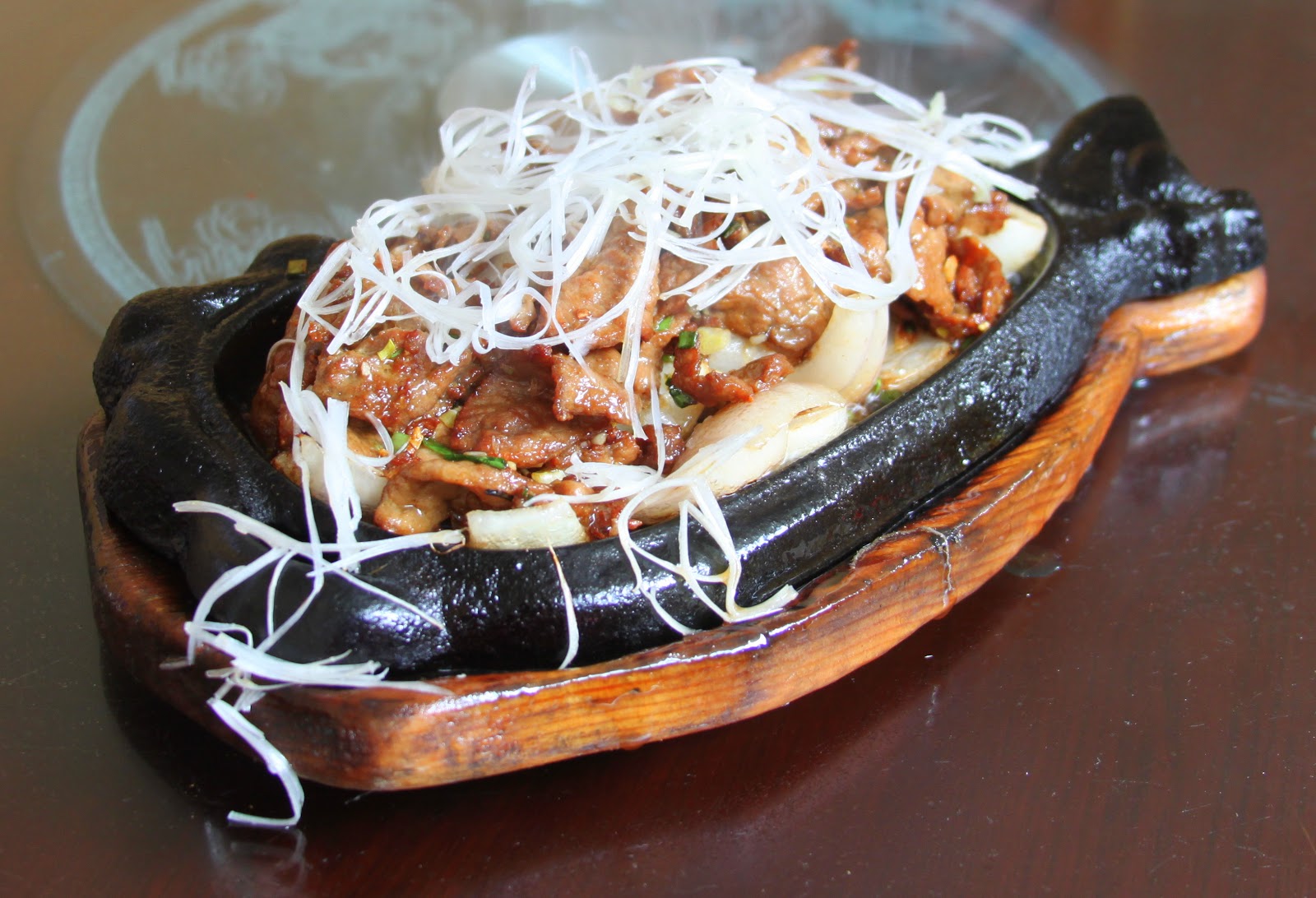 What To Order: China - Iron Skillet Beef | Get Out and Travel