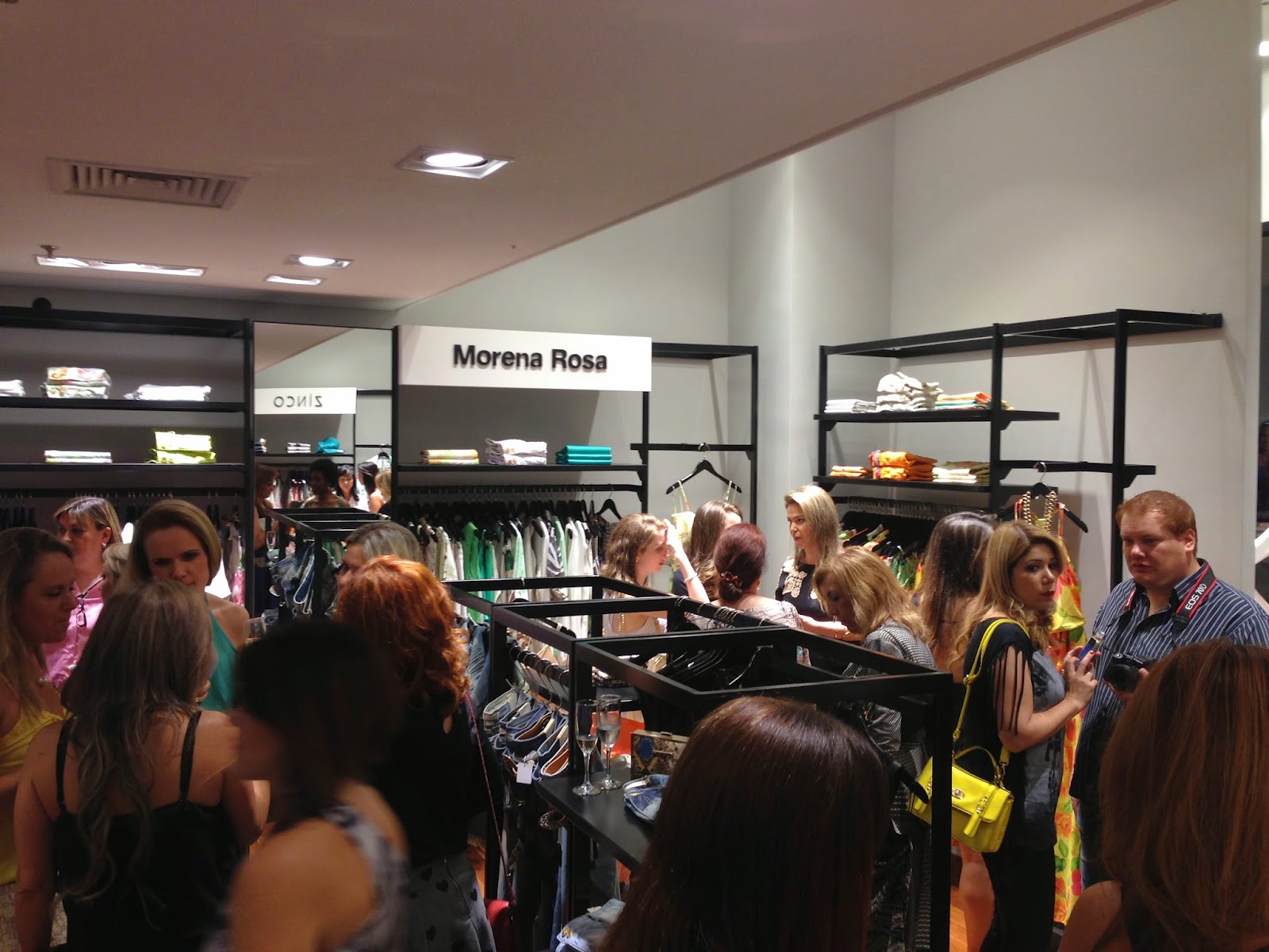 À Francesa: Inauguração da loja Clube Morena Rosa