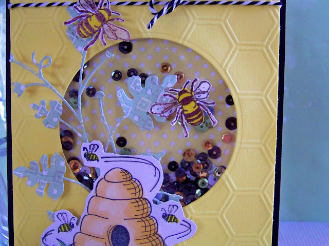 Nellies Nest: Honey Bees Shaker