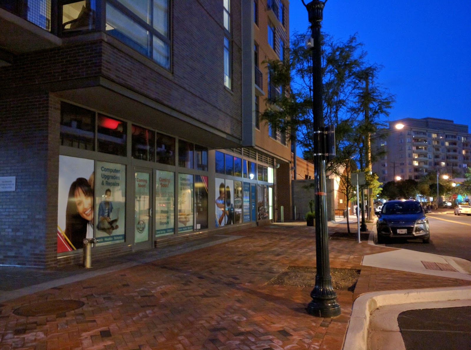 Robert Dyer @ Bethesda Row: Experimac opening in downtown Bethesda