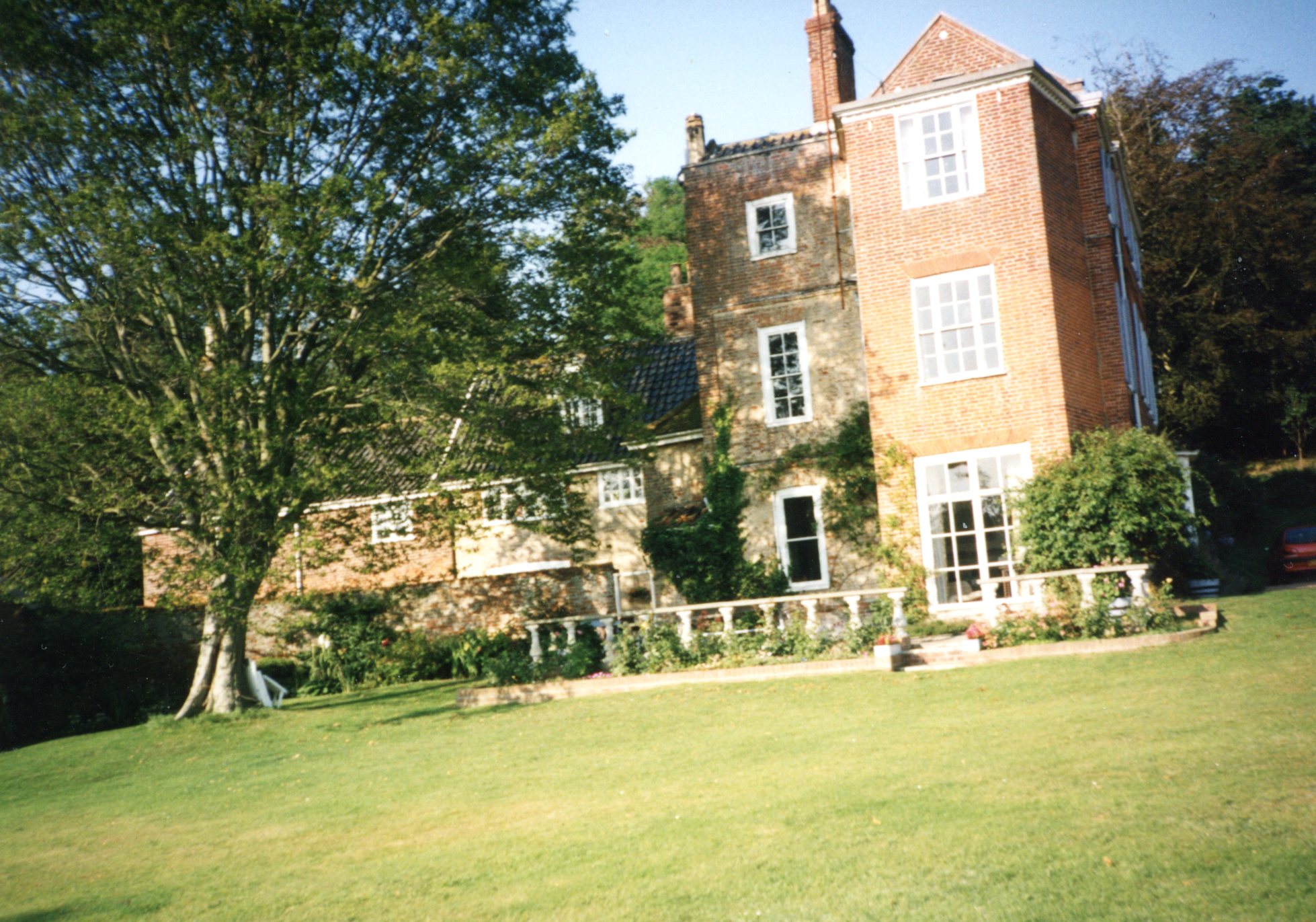 savecfbrockcliffe's blog: More pictures of Ditchingham, the home of H ...