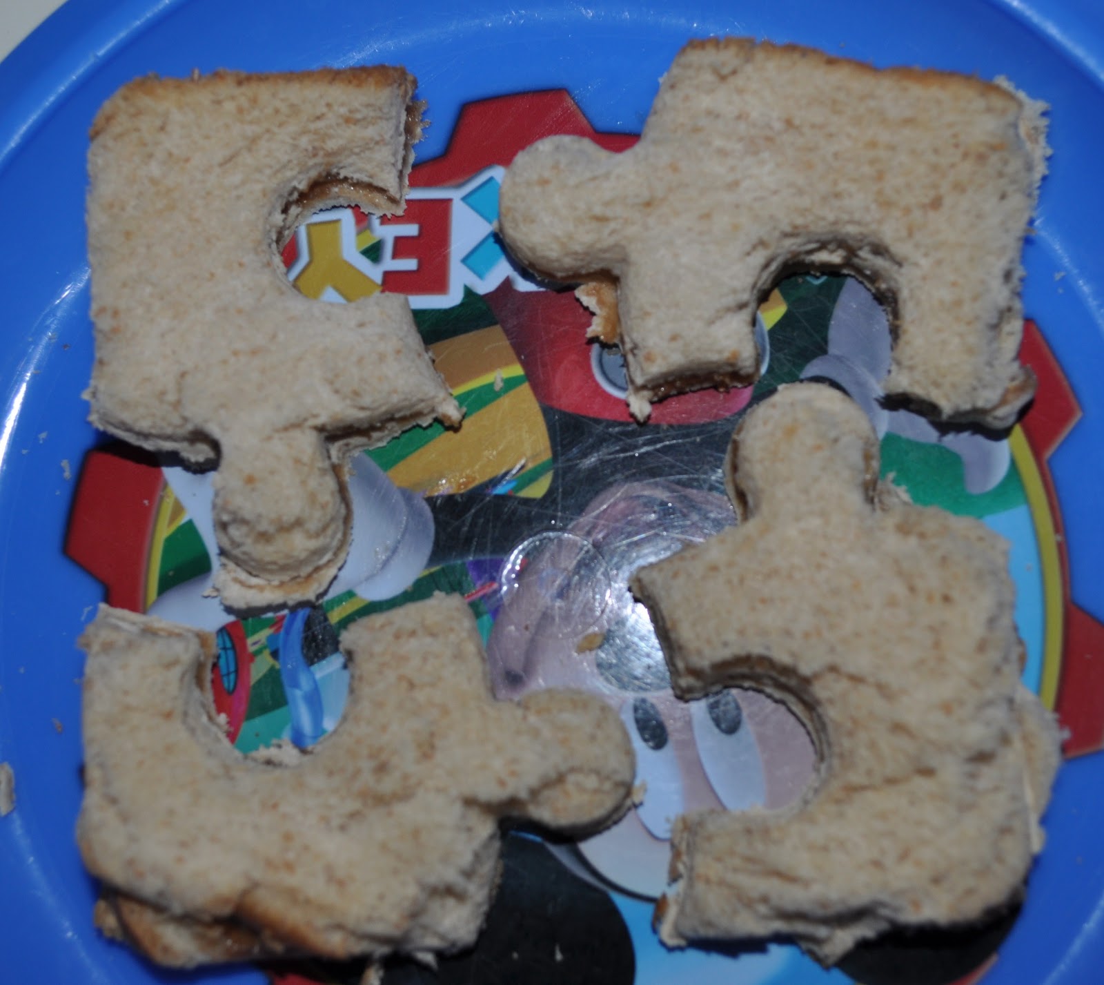 Mommy in Madness: Puzzle Sandwich- What A Great Idea!