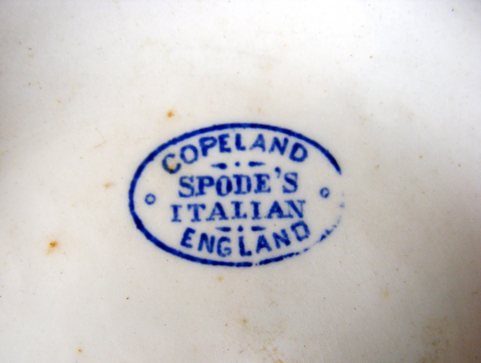 VAMP FURNITURE: Spode Italian blue lamp_07 September 2018