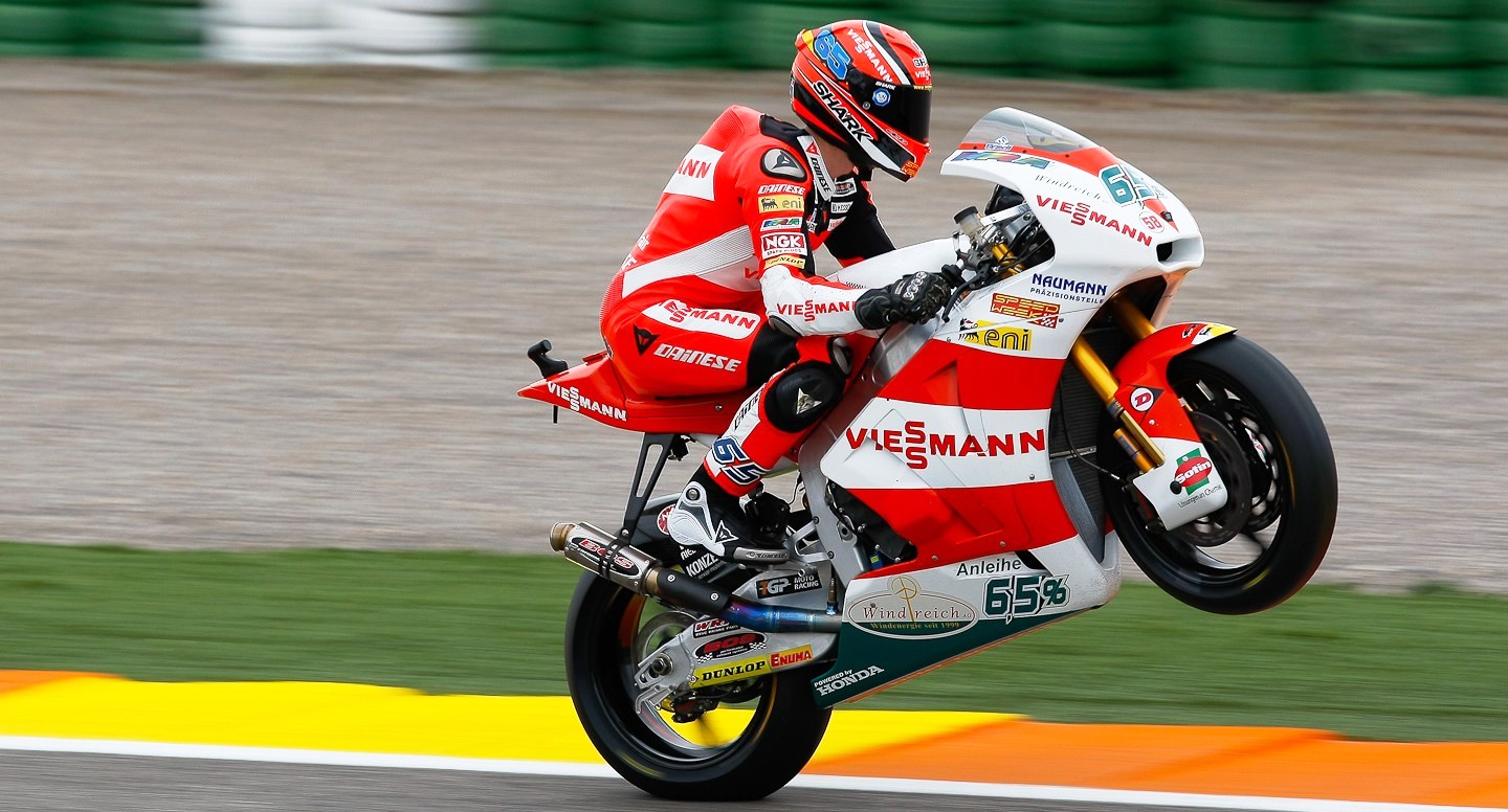 FotoSportCanarias: Stefan Bradl Campeón del Mundo de Moto2 de 2011