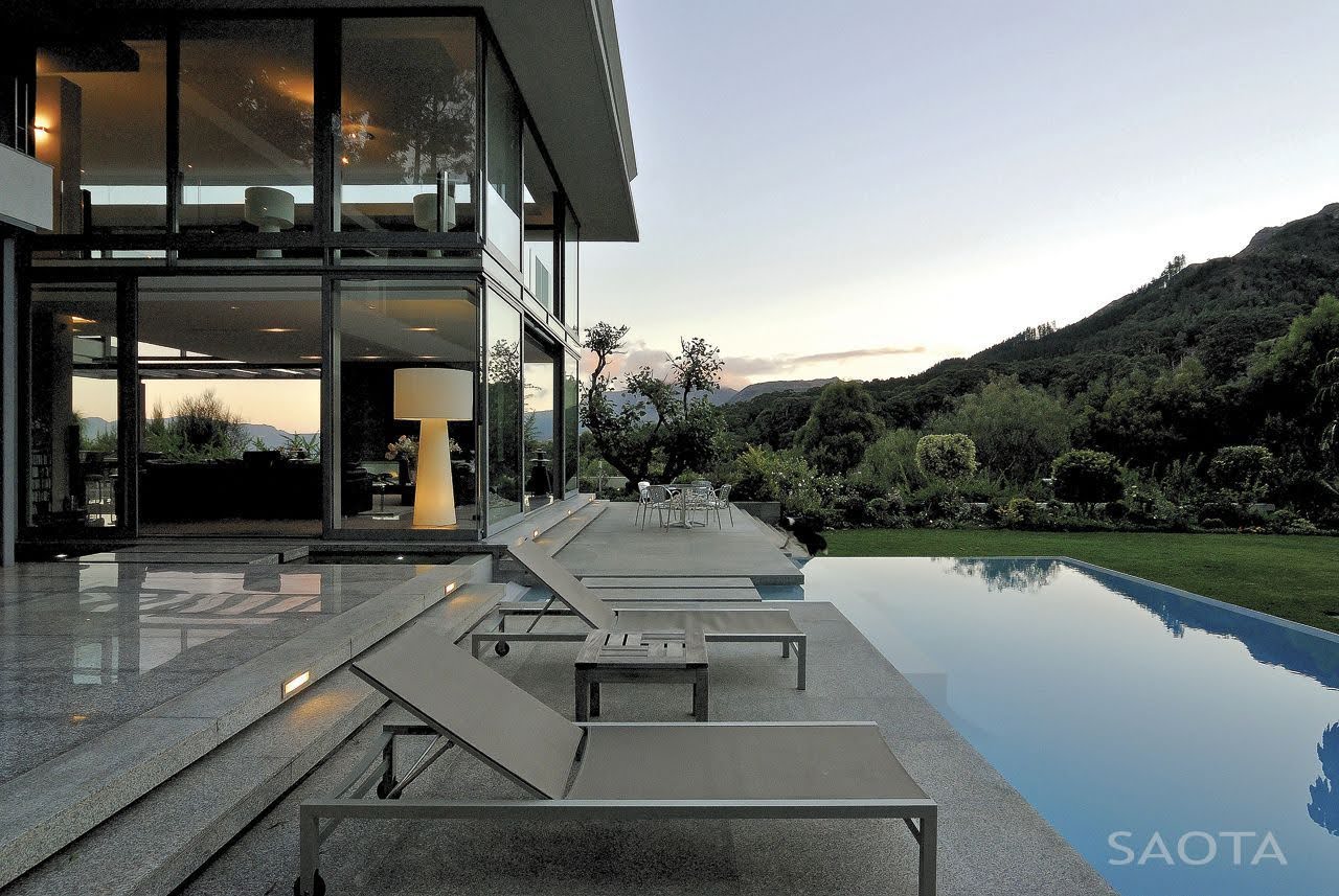 Montrose House - SAOTA - Stefan Antoni Olmesdahl Truen Architects ...
