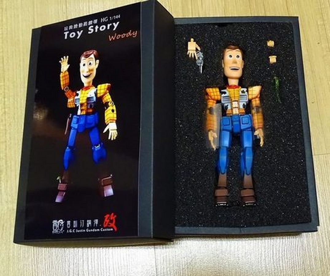 Custom Build: Toy Story x GunPla Woody and Buzz Lightyear