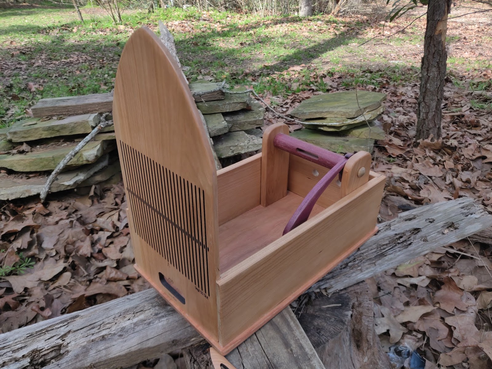 She's just a girl who creates...: New Handywoman Box Loom Design