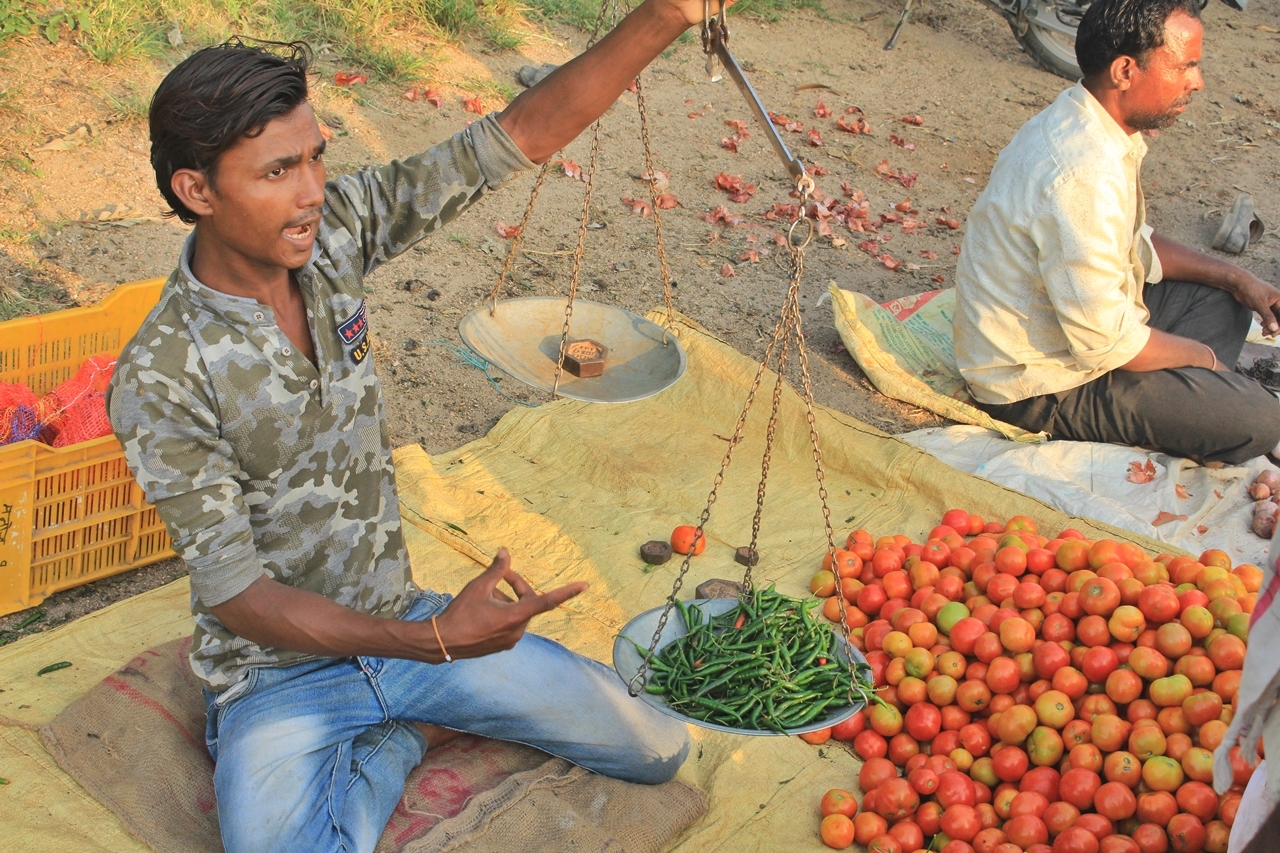 Scenes from a Weekly Market and a Local Village | Seoni, Madhya Pradesh ...