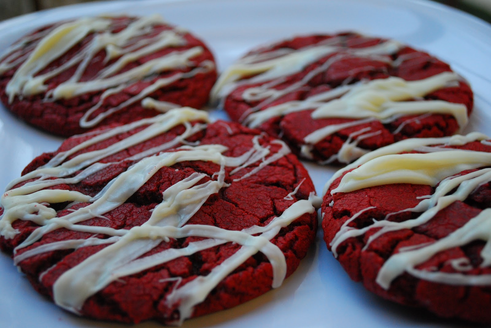 Lexi's Treats: Red Velvet Cream Cheese Cookies