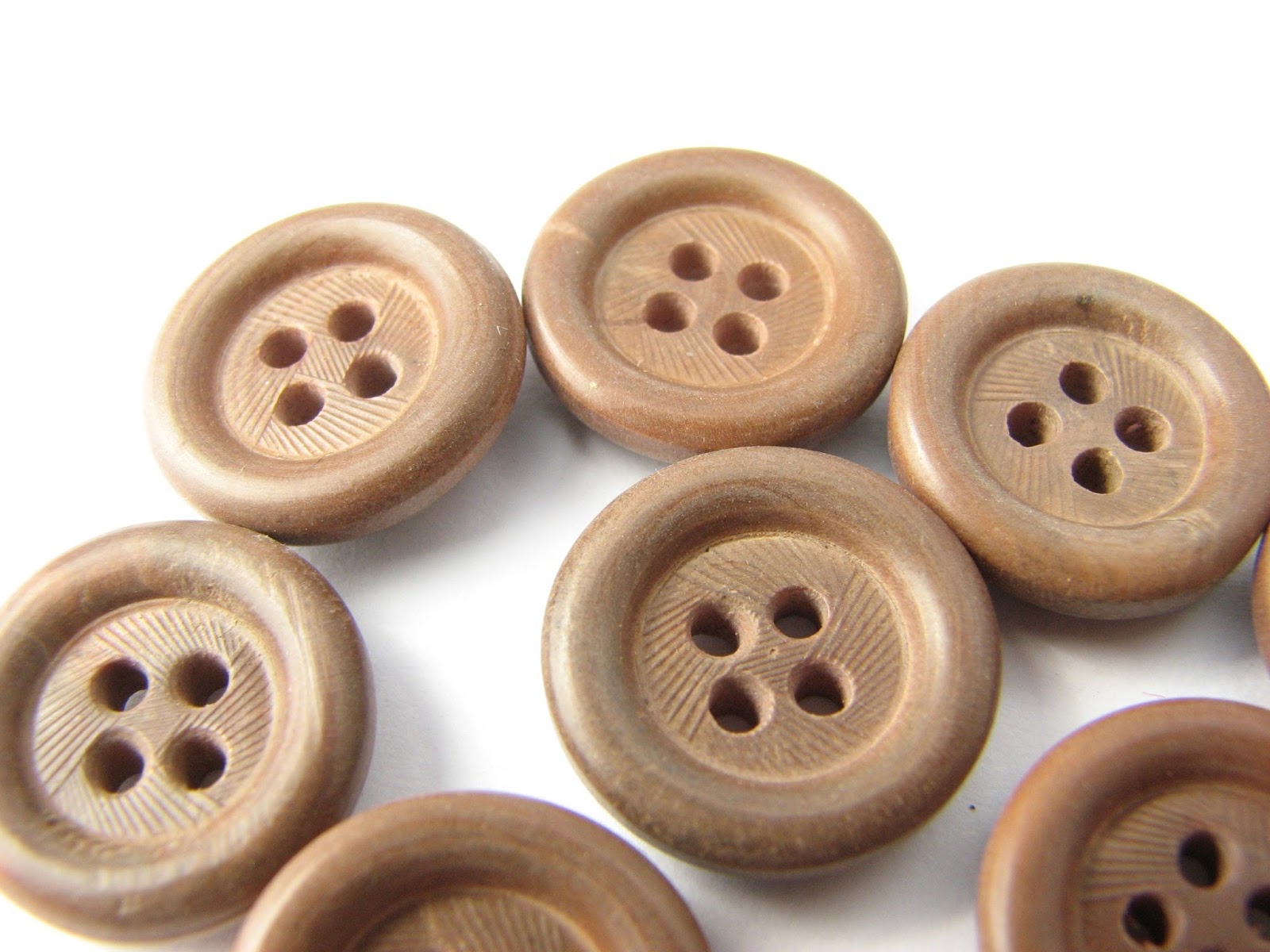 Agnes' Vintage World: Vegetable ivory - Vegan and eco friendly buttons ...
