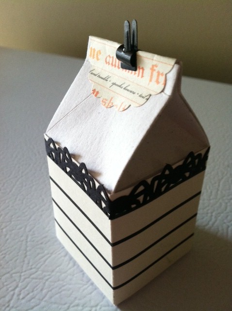 Scattered paper: Mini milk Carton