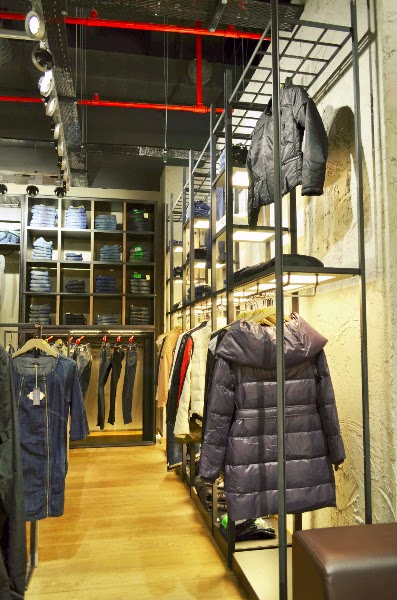 FAMOUS DENIM BRAND REPLAY OPENS NEW STORE IN MENLYN PTA | Lingo says...
