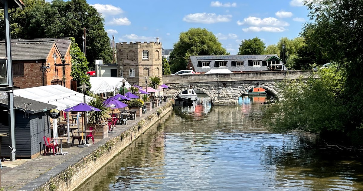 and Millie makes three: Riverside - Stratford-upon-Avon (River Avon ...