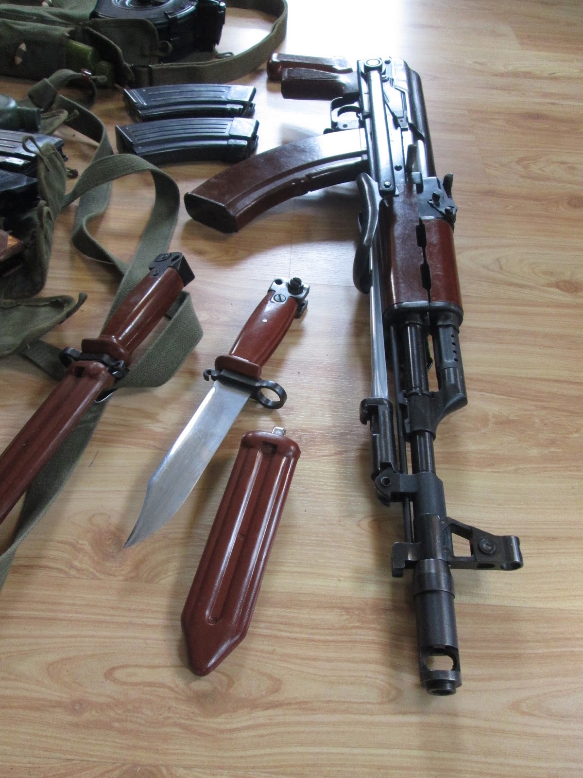 The Chinese AK-47 Blog: Double Under Folder Spiker Bayonet AK-47 Chicom ...