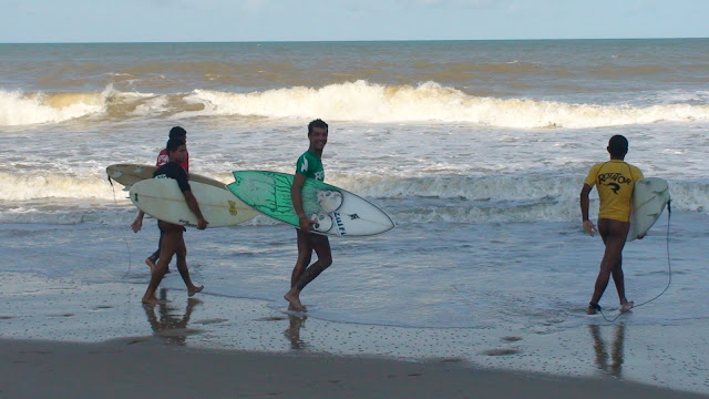 TV Conde: Agitadíssima TAMBABA! O 4º Tambaba Open de Surf Naturista foi ...