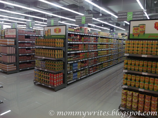 Merkado Supermarket Opens its First Store at U.P. Town Center with ...