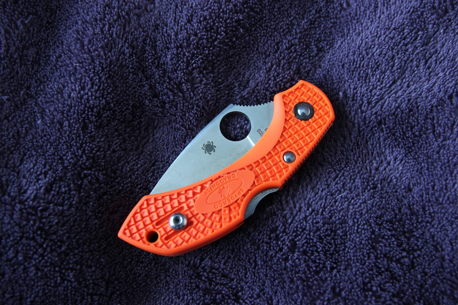 knifegirlAlly: Spyderco Dragonfly 2 Review
