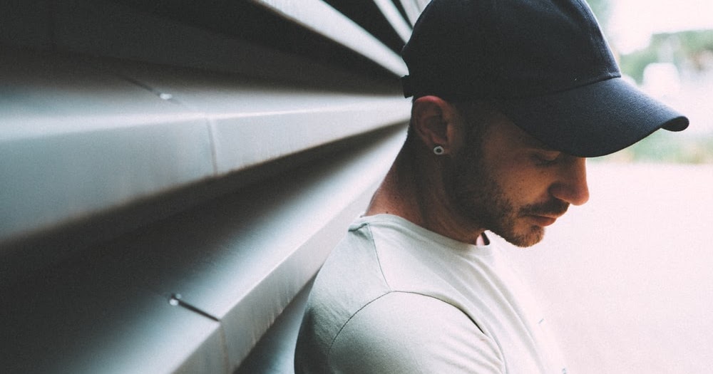 Tips Tampil Keren dengan Topi - Technolagi