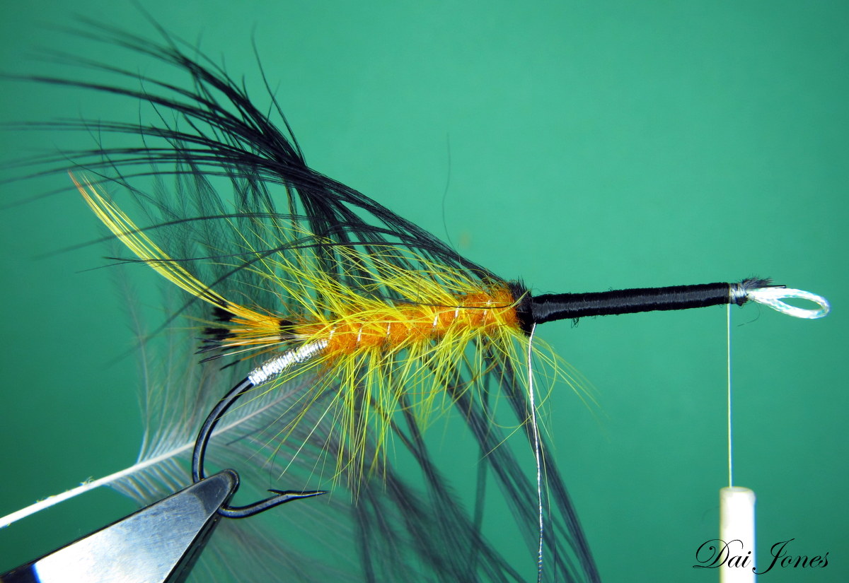 Flies step by step: The Akroyd, Step by step.
