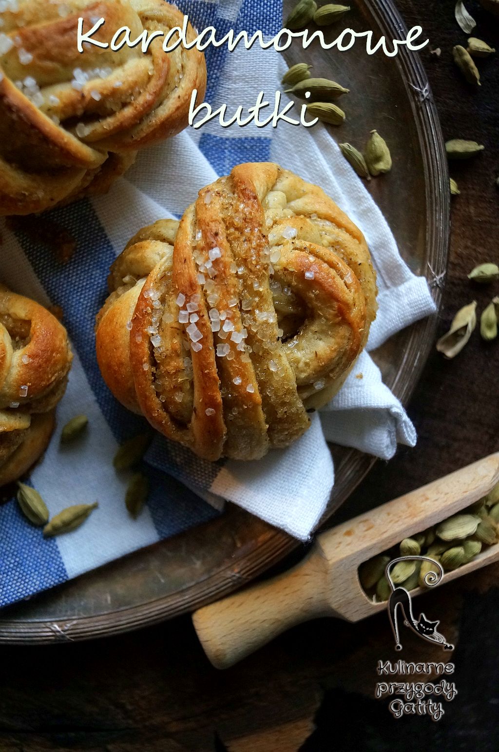 Szwedzkie bułeczki kardamonowe (kardemummabullar)