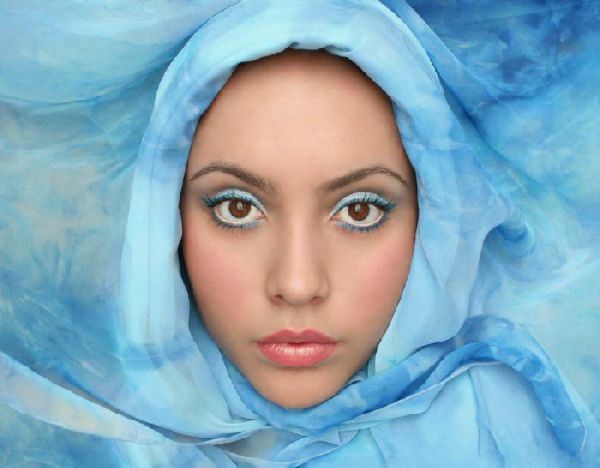 Captivating Eyes of Beautiful Girls