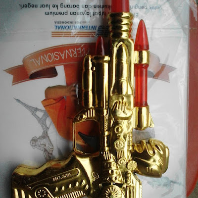 PERMAINAN TEMBAK-TEMBAKAN PADA ANAK LAKI-LAKI