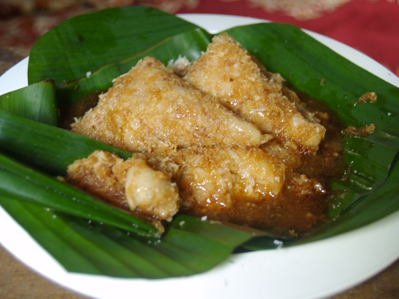 Kenangan Manis Dalam Sepiring Lupis | Rebellina Santy