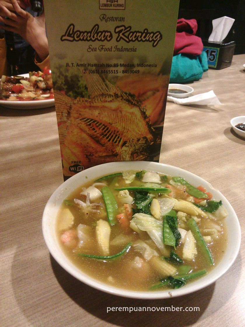 KULINER MEDAN : DINNER CANTIK DI RESTORAN LEMBUR KURING MEDAN - ecek-ecek