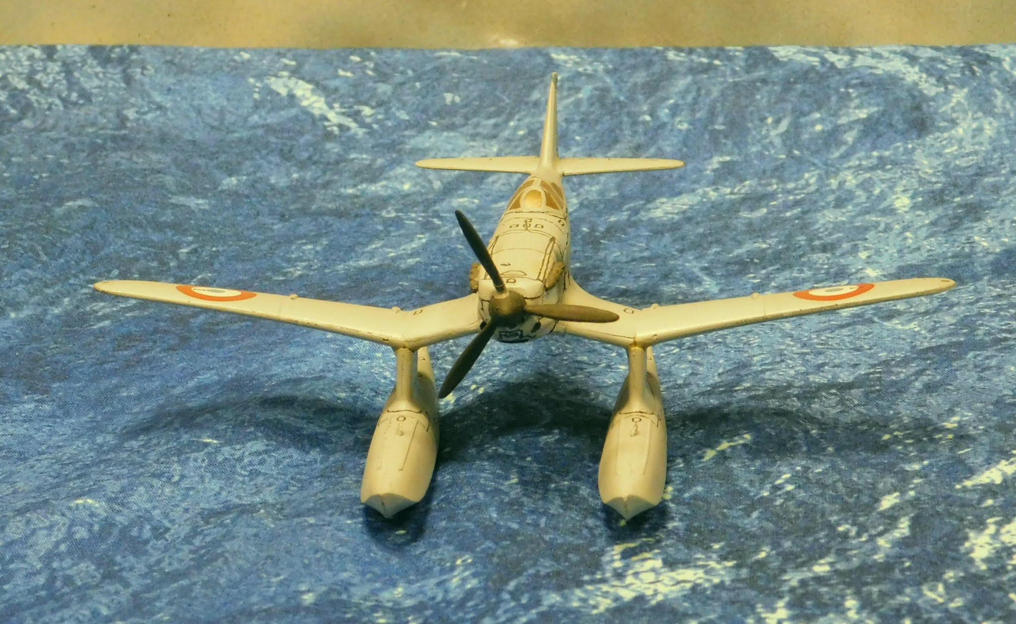 Happyscale-Modellbau: Dewoitine HD.780 - CMK resin 1/72