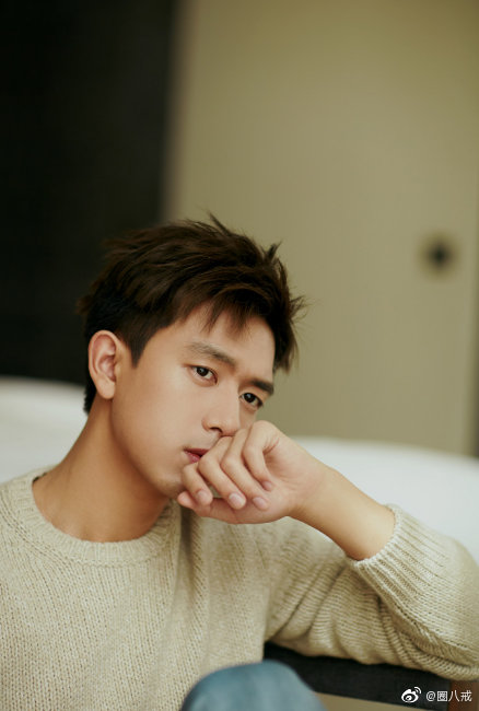 LI XIAN'S PAST GIRLFRIENDS BECOME A TOPIC OF DISCUSSION ~ weibo-talk