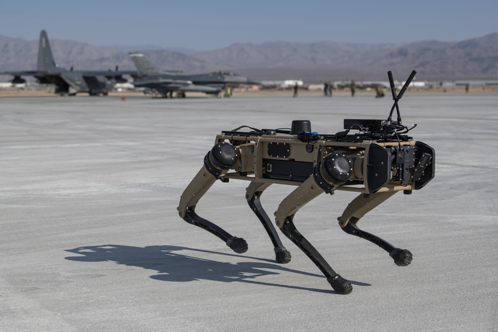 desarrollo defensa y tecnologia belica: Perros robot para mejorar la ...