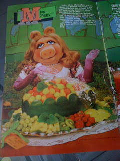 Hoot+Louise: MUPPET Picnic Cookbook Circa 1981