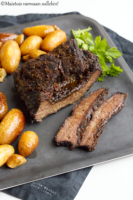 Maistuis varmaan sullekin!: Savustettu naudan rinta eli brisket