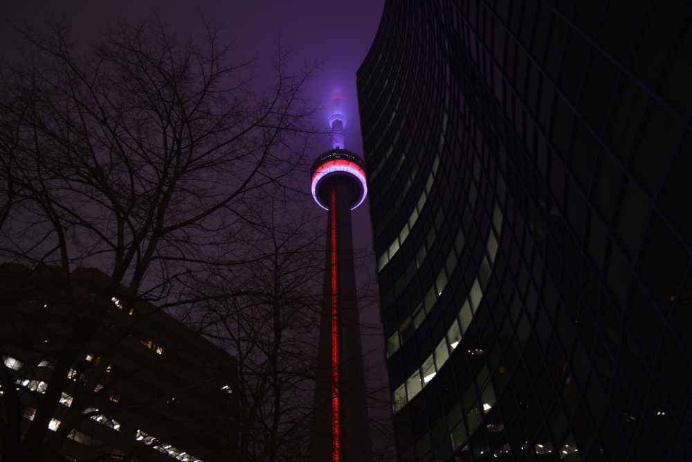Toronto Grand Prix Tourist - A Toronto Blog: CN Tower at night - A ...